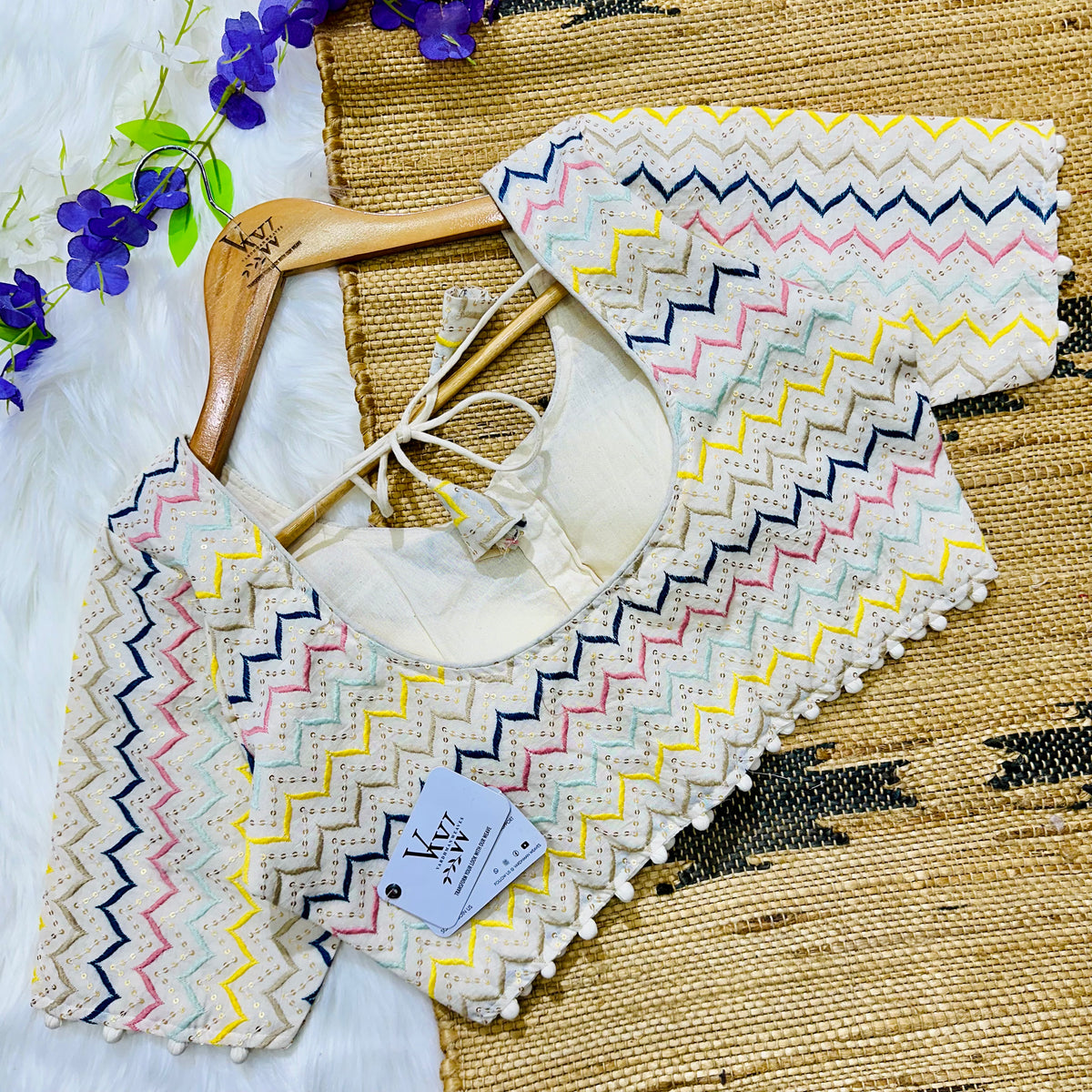 Aaravi – vardhman weaves